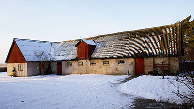 Grannen säger sig äga en byggnad som står på min tomt | Byggahus.se