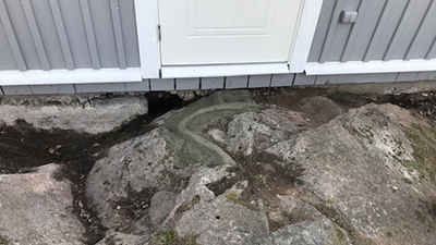 Stuga på berg med vatten i torpargrunden! | Byggahus.se