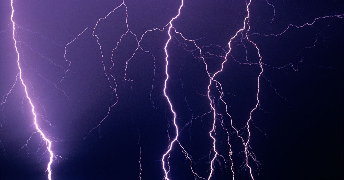 Blixt gjorde hål i källargolv | Byggahus.se