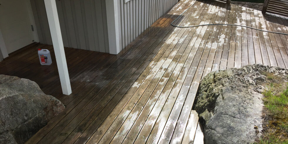 Tvätta altan och trädäck på rätt sätt | Byggahus.se