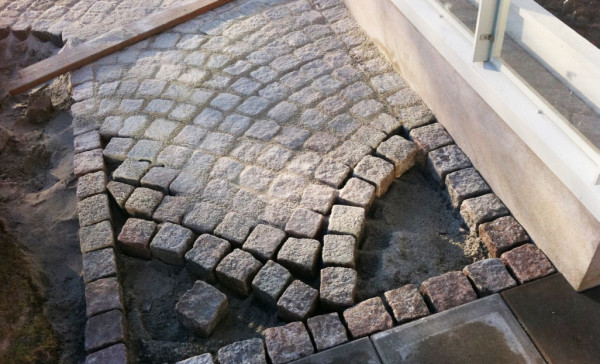 Vad snackar stensättaren om? - Byggahus.se